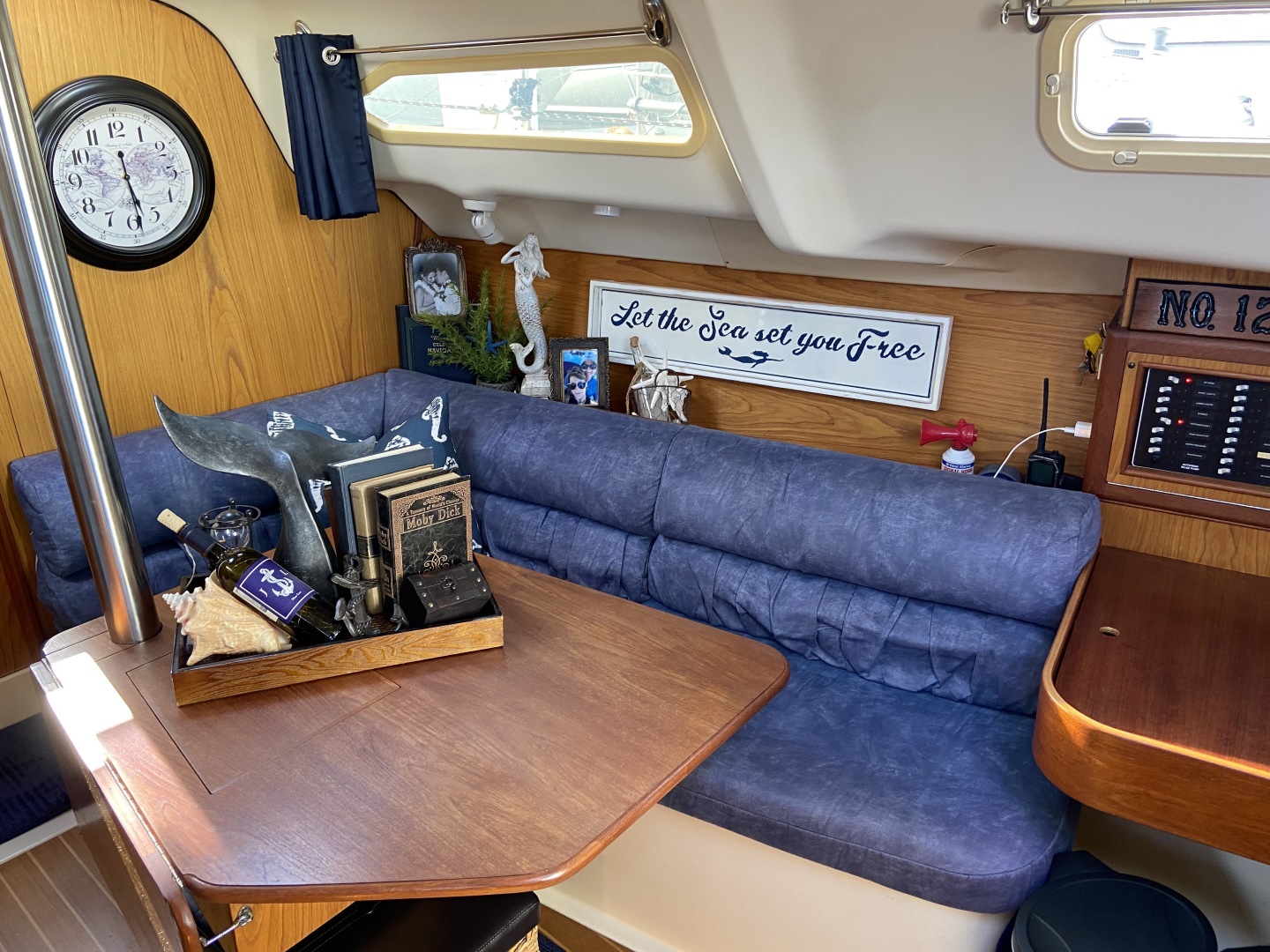 2000 Hunter 290 29' Yacht For Sale | Seattle Yachts