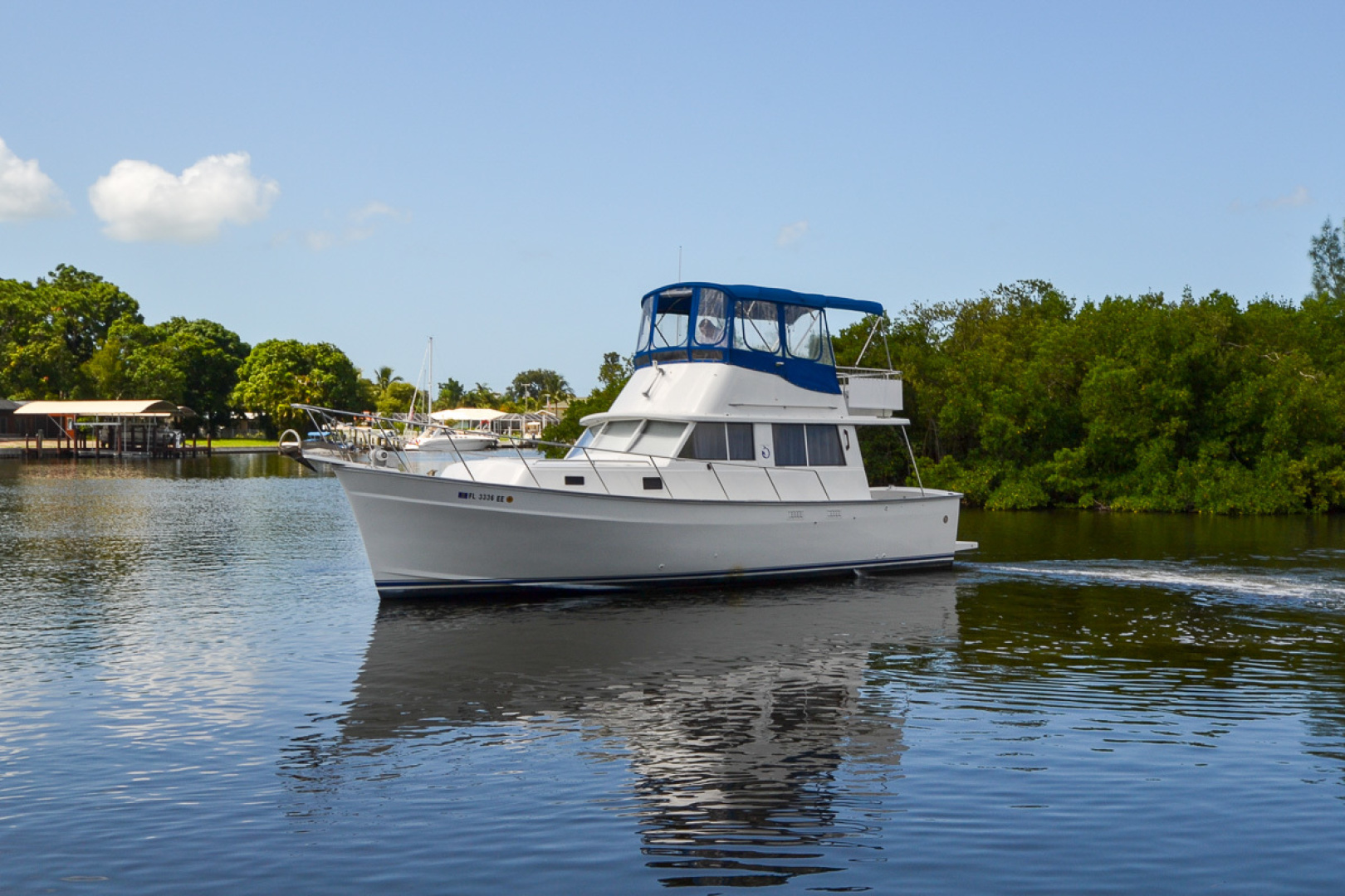 34' 1982 Mainship 34 Trawler | Tampa Yacht Sales