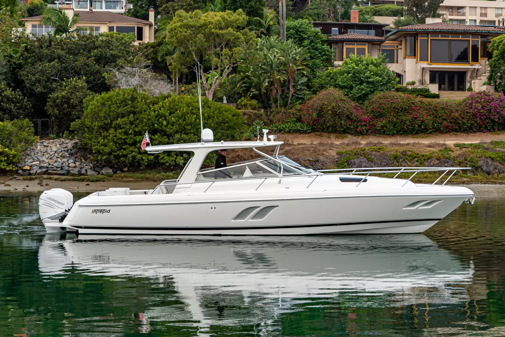 2010 Intrepid 43 Sport Yacht 43' Yacht For Sale | BIRD DOG | Seattle Yachts