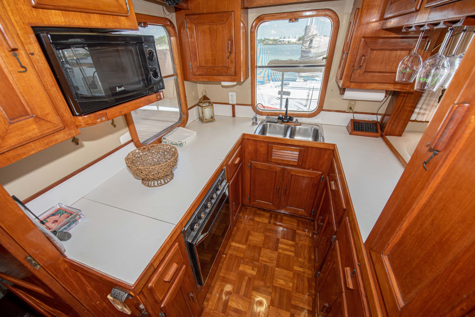 43' DeFever 43 for Sale | Trawlers | Loon 2775161 | Curtis Stokes Yacht ...