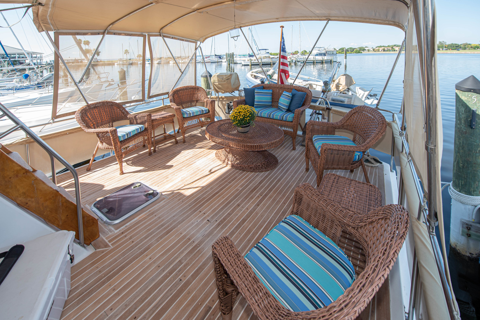 43' DeFever 43 for Sale | Trawlers | Loon 2775161 | Curtis Stokes Yacht ...