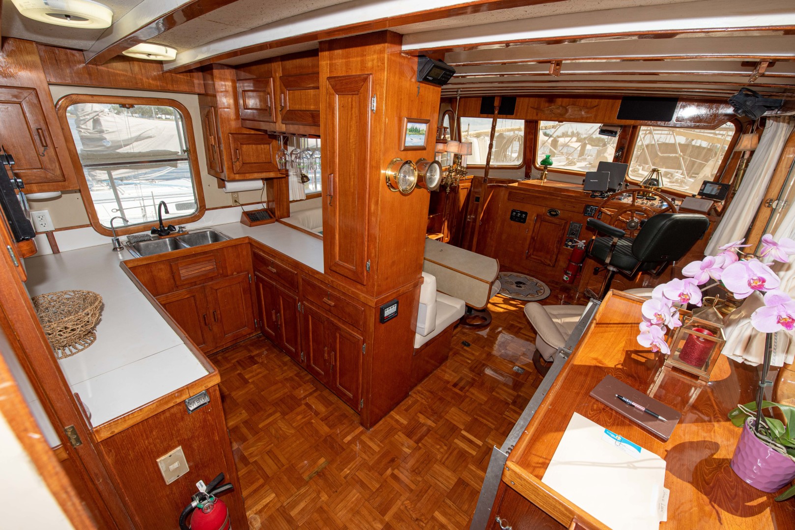 43' DeFever 43 for Sale | Trawlers | Loon 2775161 | Curtis Stokes Yacht ...