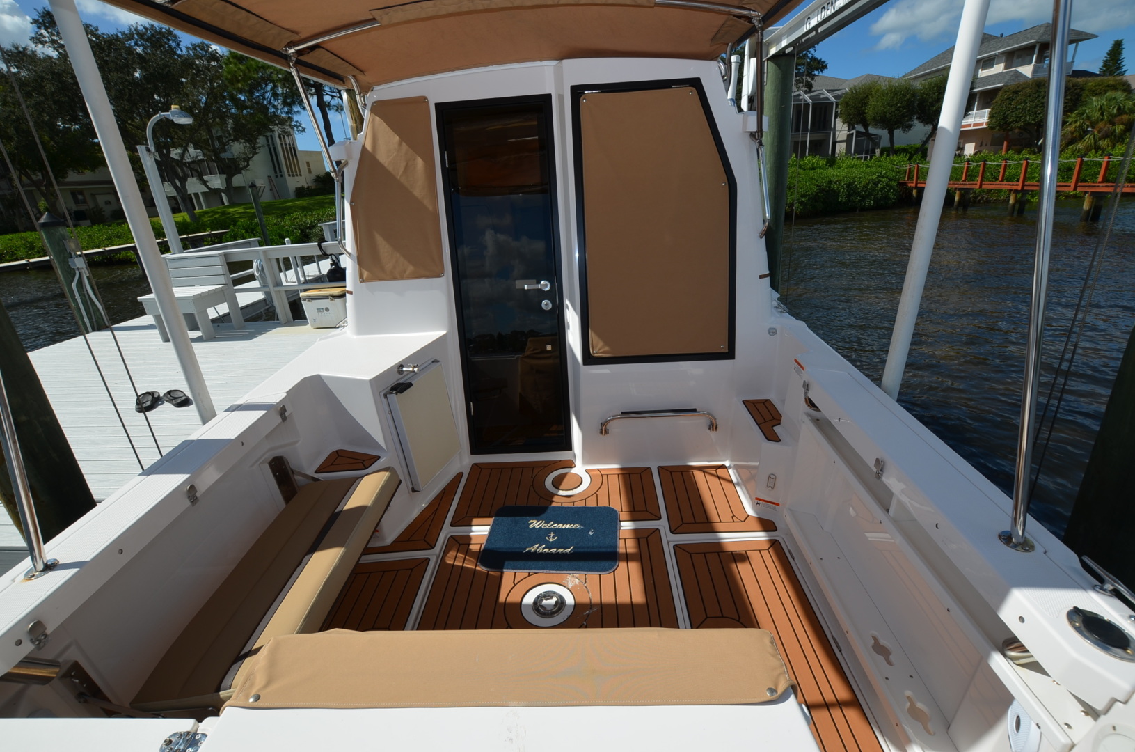29' 2018 Ranger Tugs R27 | Tampa Yacht Sales
