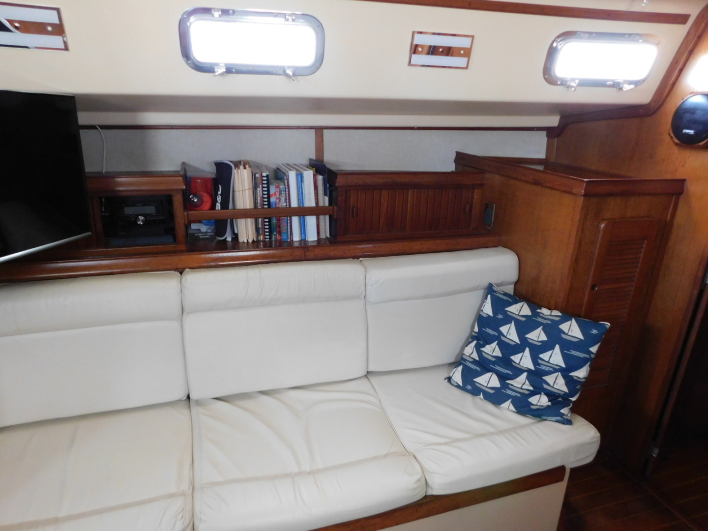 38' Island Packet IP38 for Sale | Cutter | Stargazer 2776359 | Curtis ...