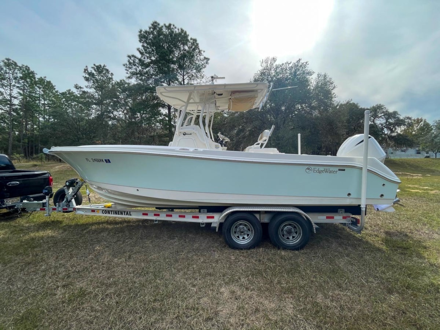 24' 2017 Edgewater 245 cc | Tampa Yacht Sales