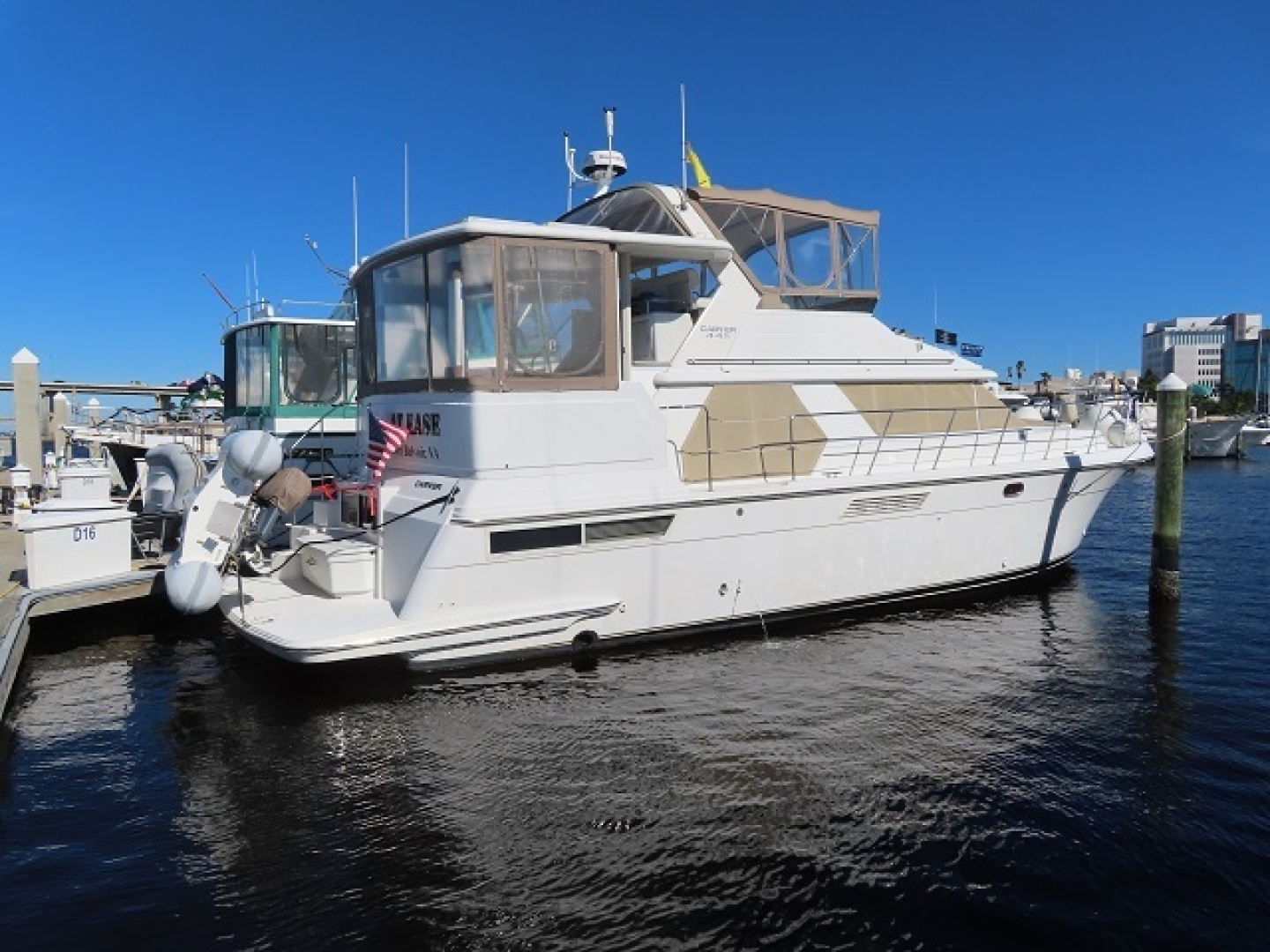 44' Carver 445 for Sale | Motor Yachts | At Ease 2777789 | Curtis ...