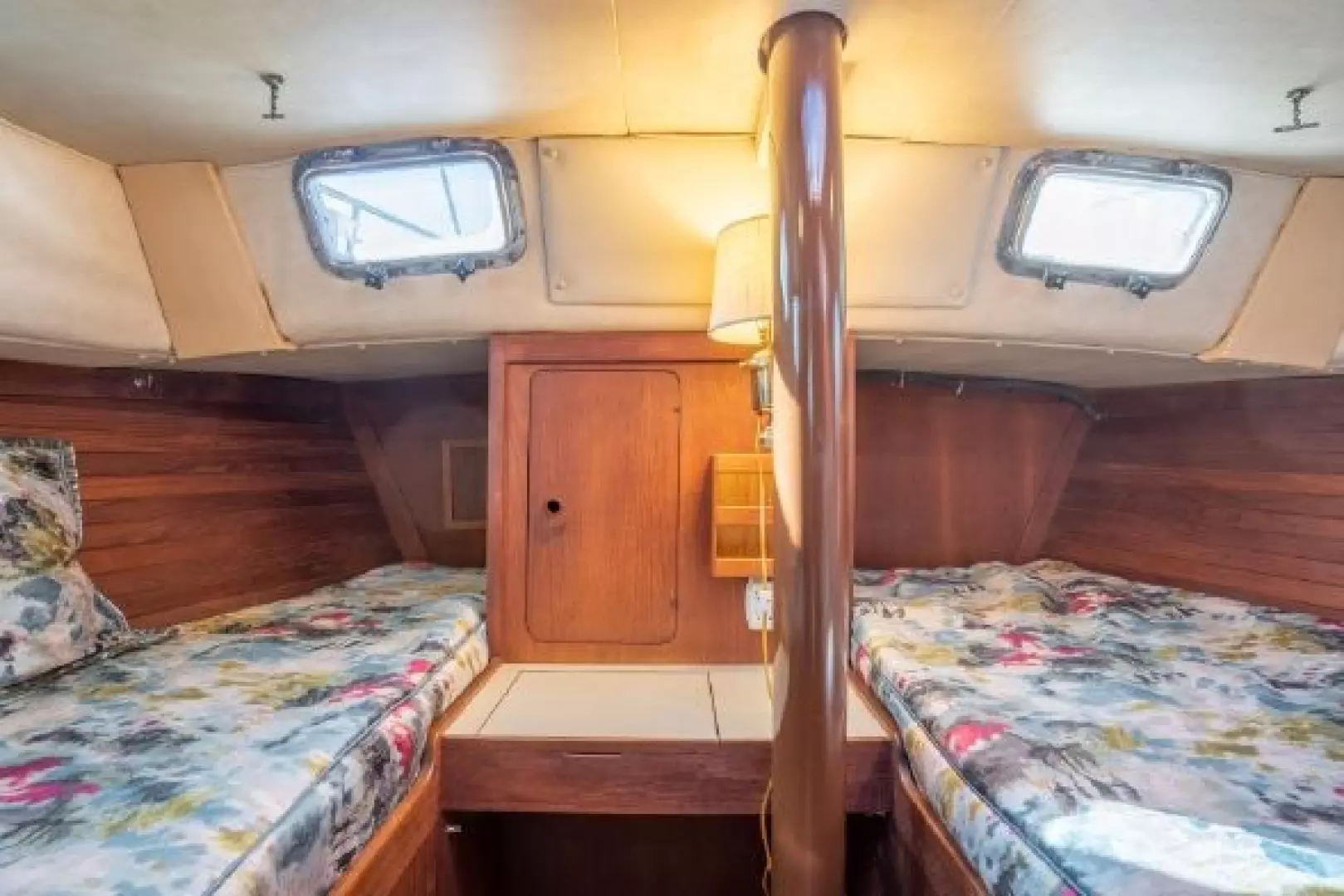 1977 CAL 46 46' Yacht For Sale | QUIET TIMES | Seattle Yachts