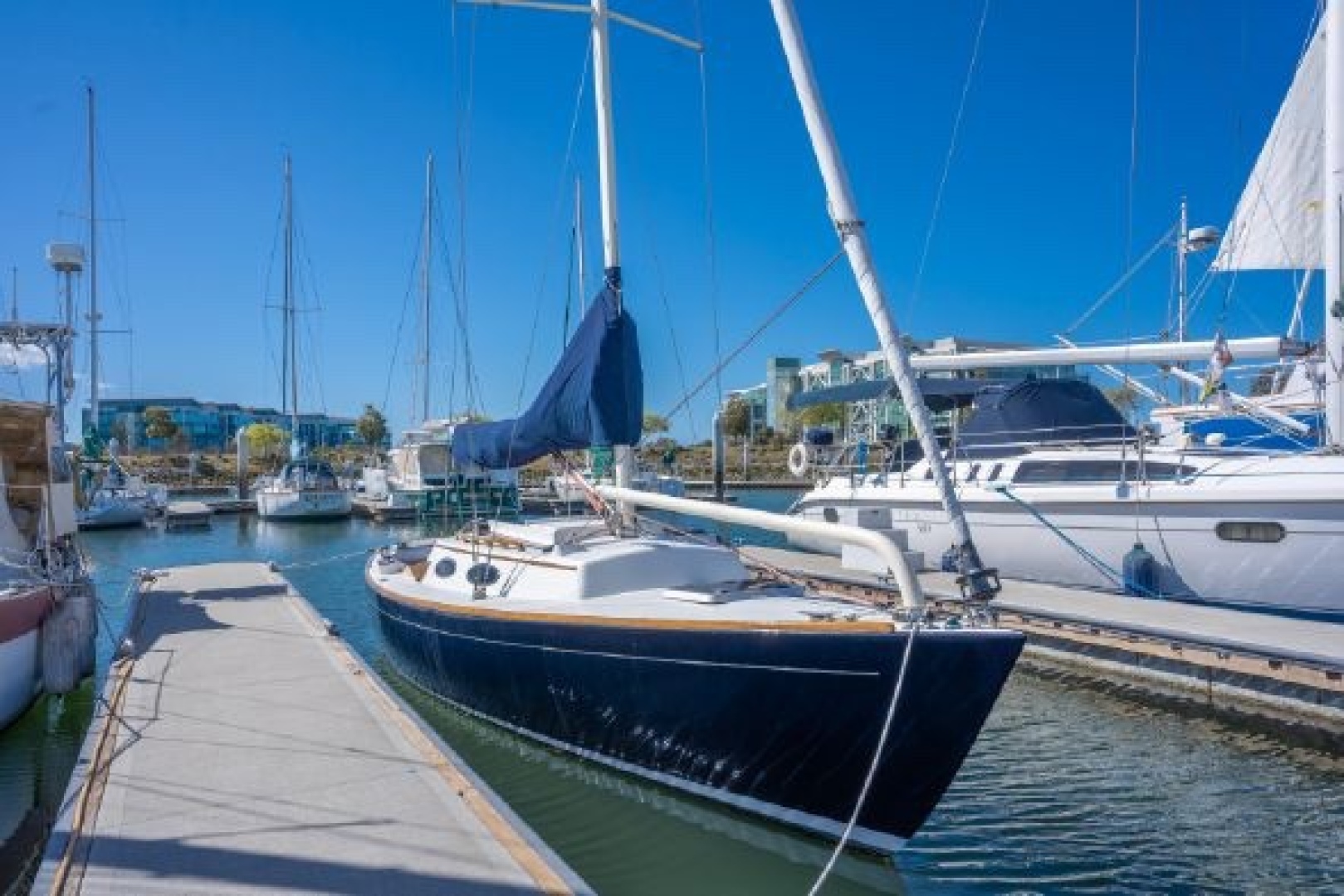 1999 Alerion 28' Yacht For Sale | MISTRAL | Seattle Yachts