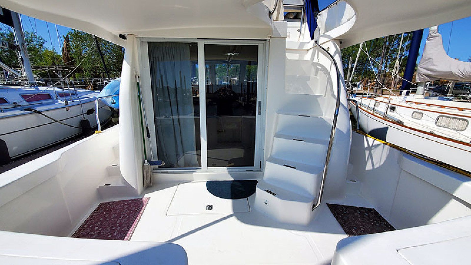 39' Mainship 390 Sedan for Sale | Trawlers | Nauti Paws 2778735 ...
