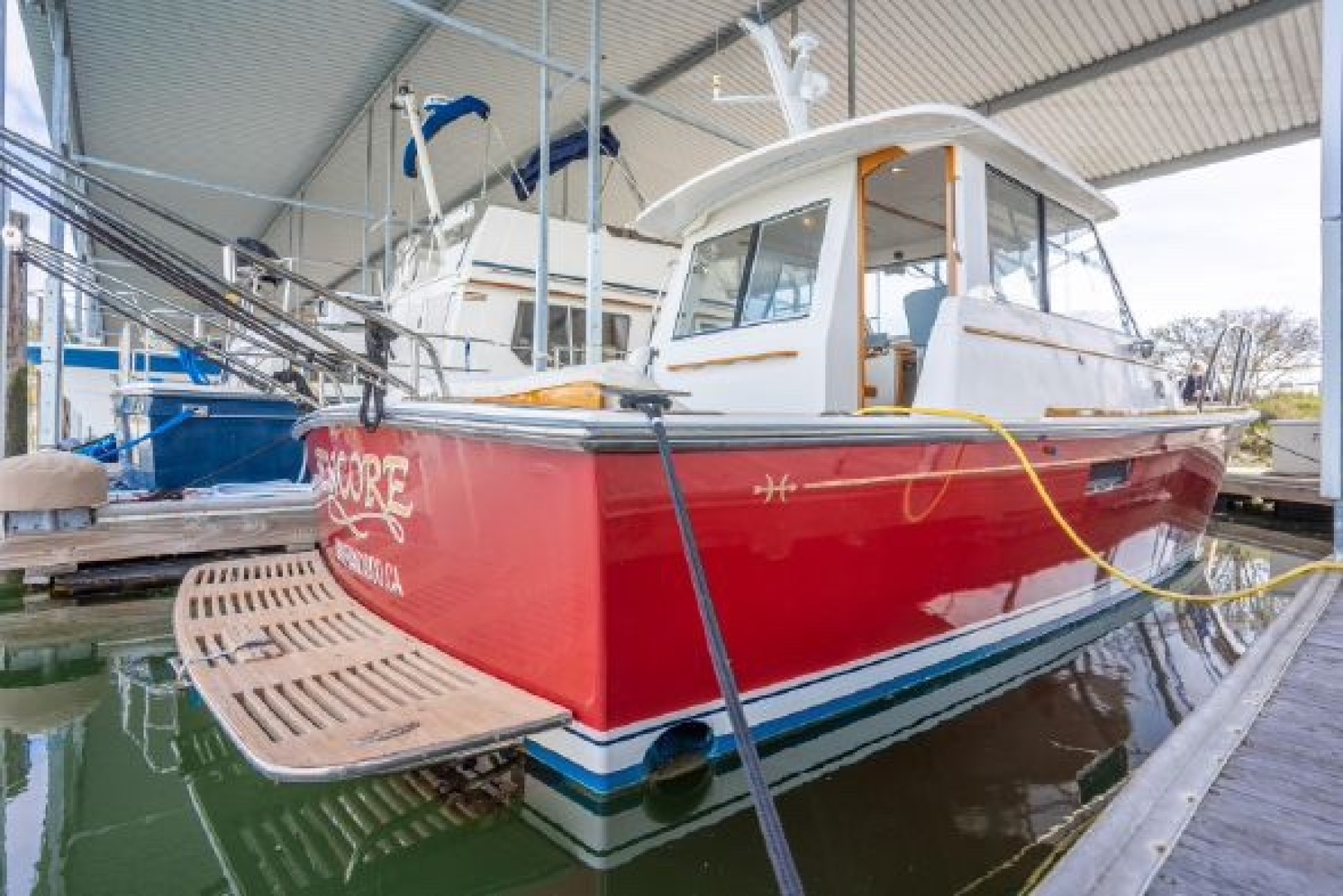 2001 Hunt Yachts Surfhunter 32' Yacht For Sale | ENCORE | Seattle Yachts