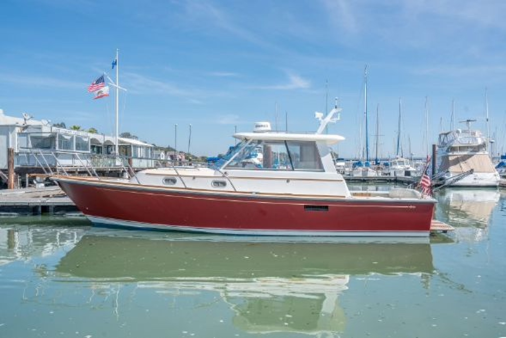 2001 Hunt Yachts Surfhunter 32' Yacht For Sale | ENCORE | Seattle Yachts
