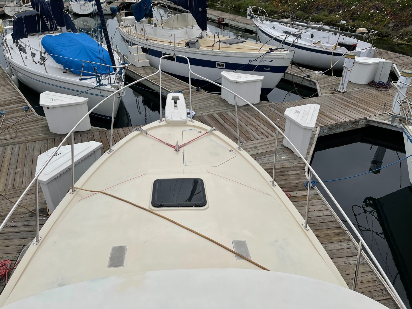 1982 Bayliner Explorer 32' Yacht For Sale | JAY TORI | Seattle Yachts