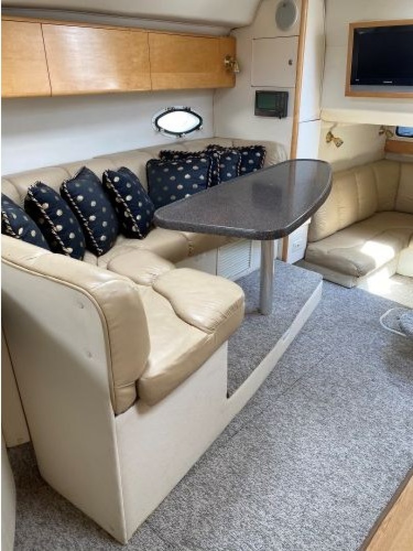 SUNSET SEEKER 2001 Larson 33 for sale in Norwalk, Connecticut by Brewer ...