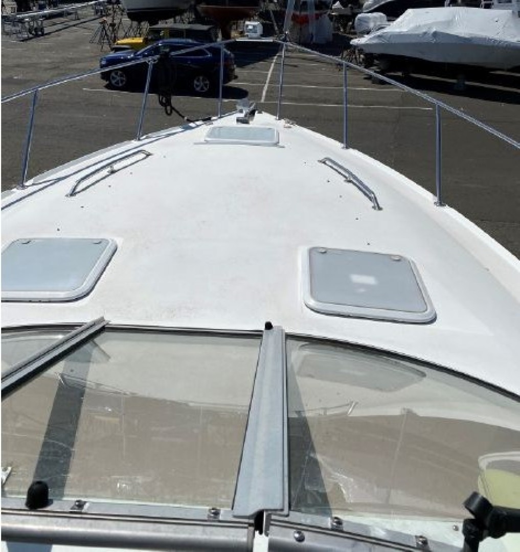 SUNSET SEEKER 2001 Larson 33 for sale in Norwalk, Connecticut by Brewer ...