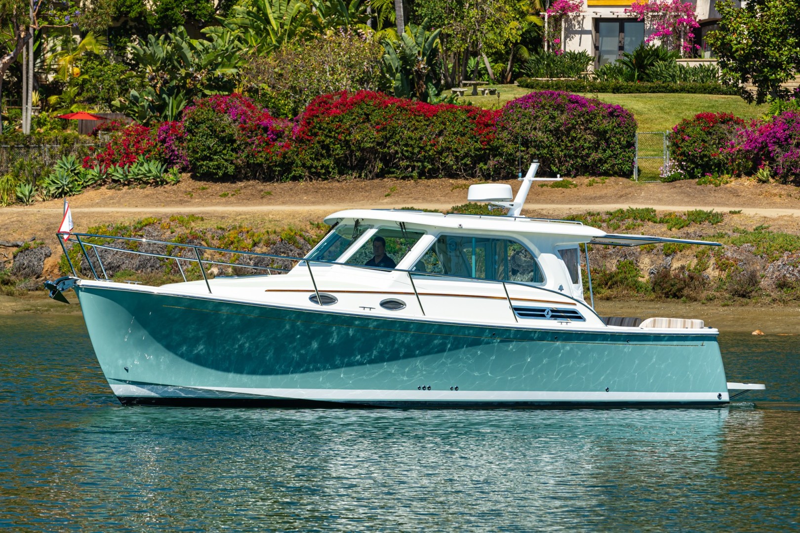 2018 Back Cove 32 32' Yacht For Sale | SUESHI | Seattle Yachts