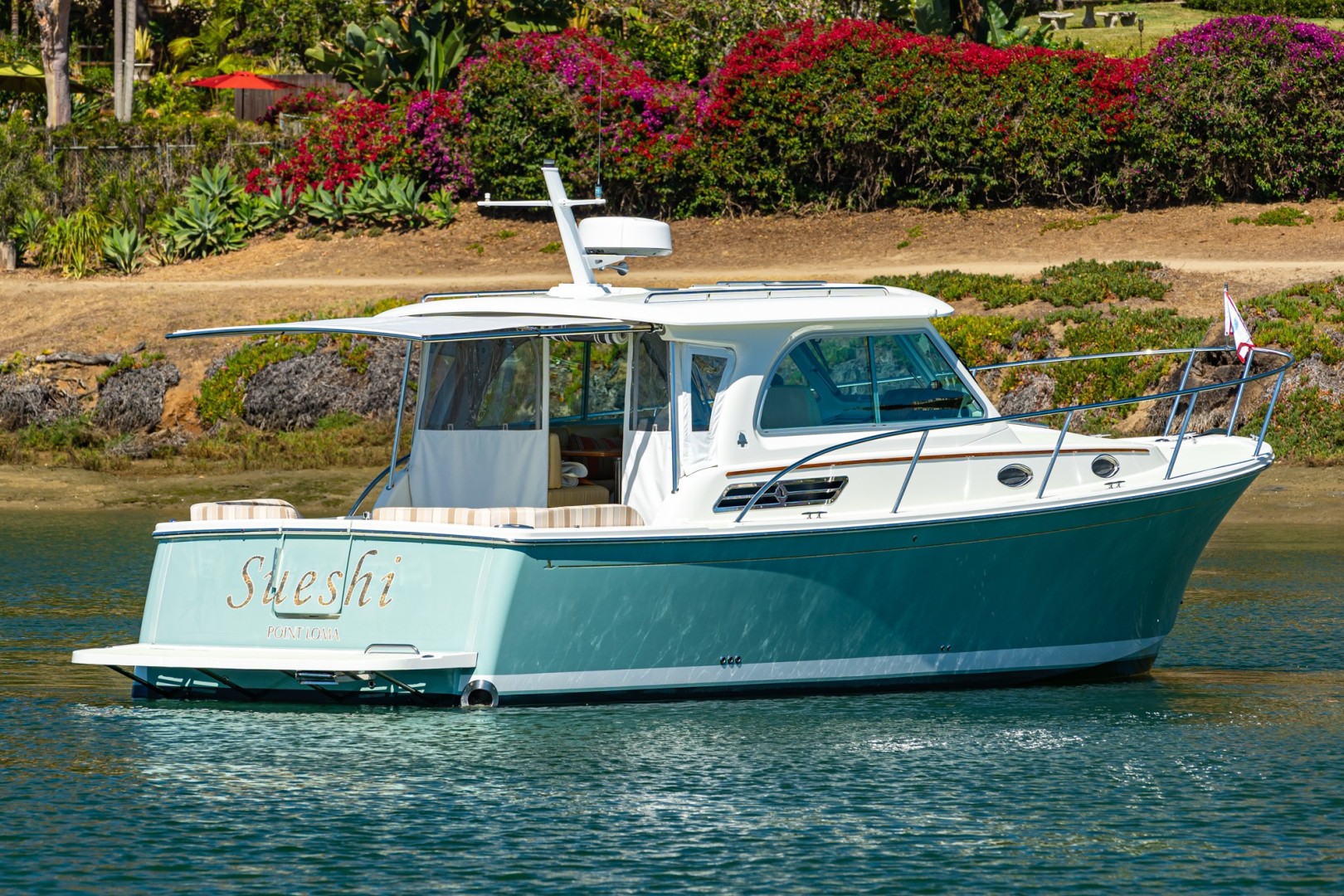 2018 Back Cove 32 32' Yacht For Sale | SUESHI | Seattle Yachts