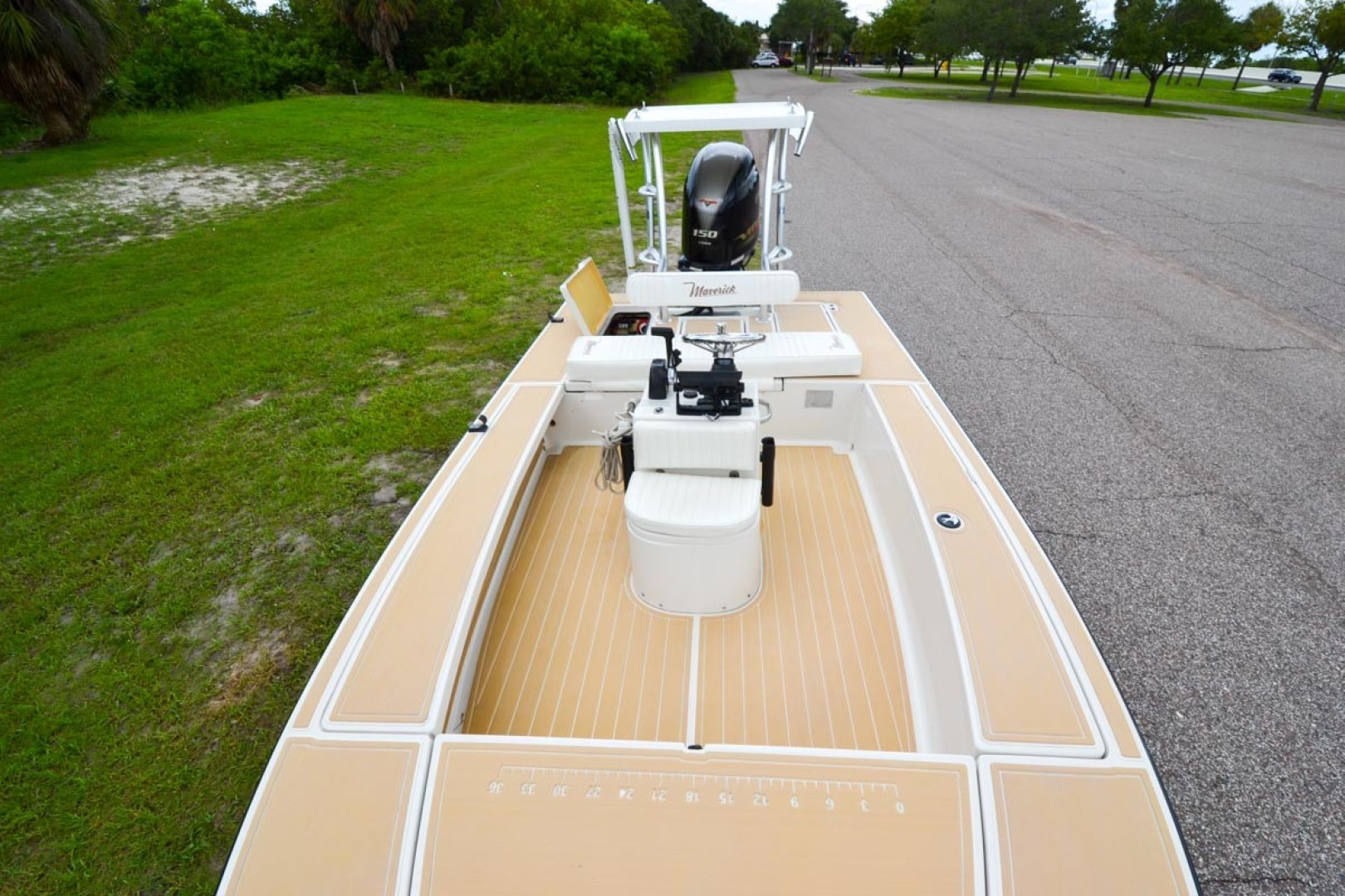 18' 2000 Maverick 18 Master Angler | Tampa Yacht Sales