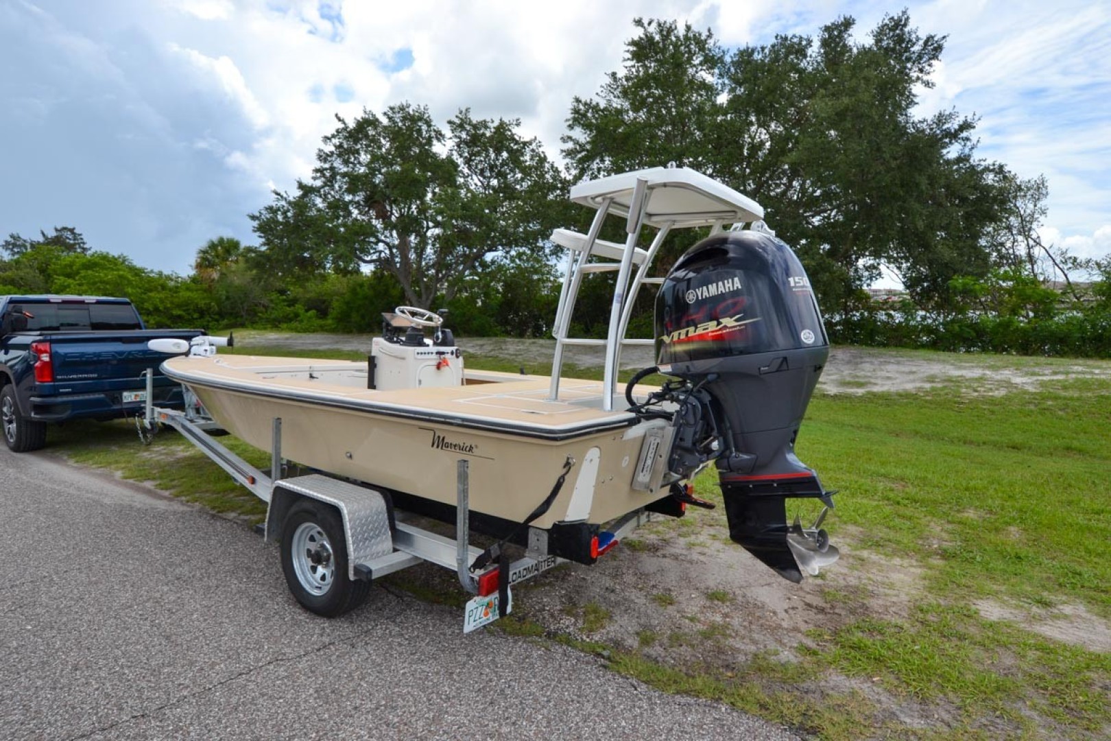 18' 2000 Maverick 18 Master Angler | Tampa Yacht Sales
