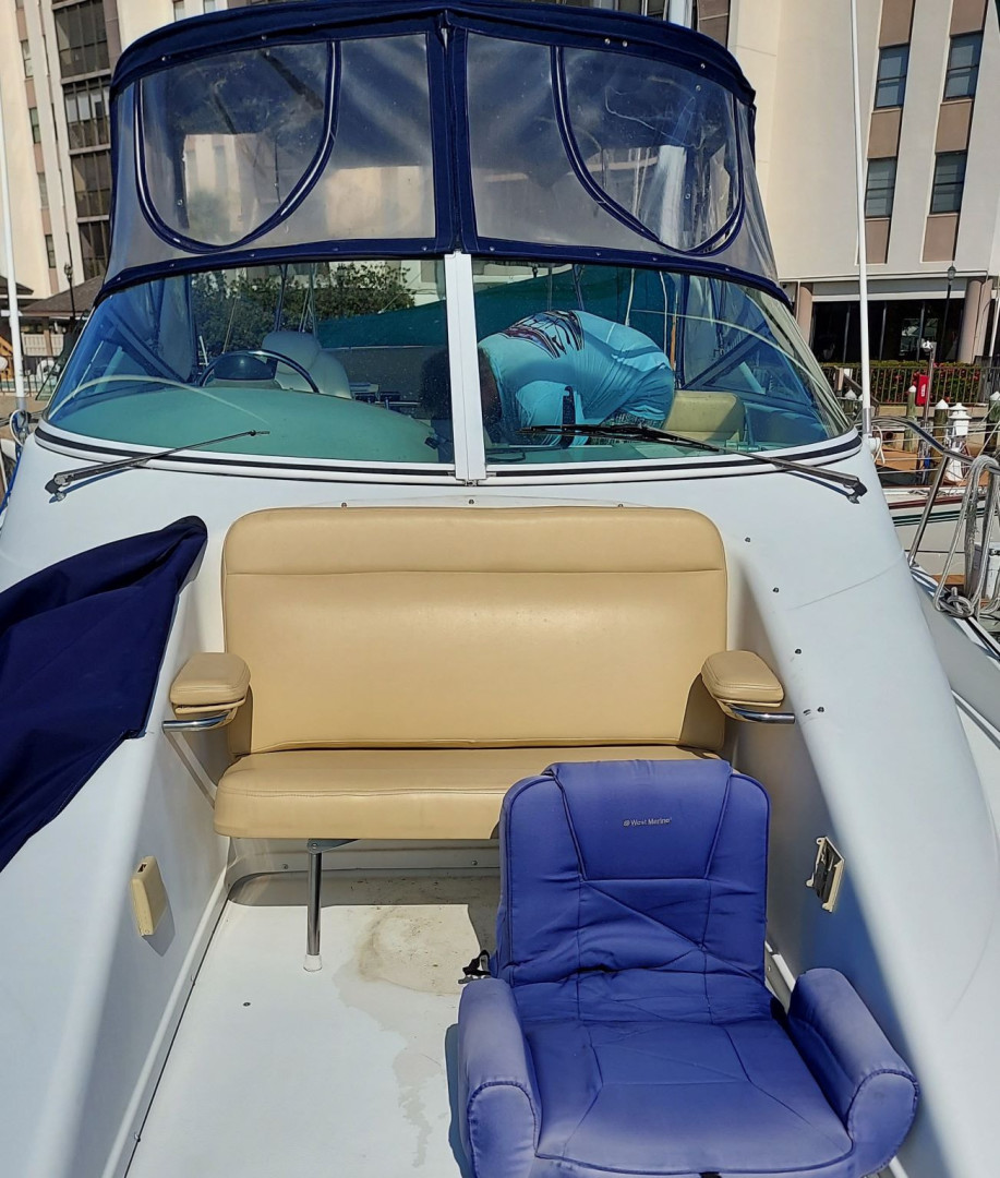35' Carver 350 Mariner for Sale | Motor Yachts | Life Is Swell 2780830 ...