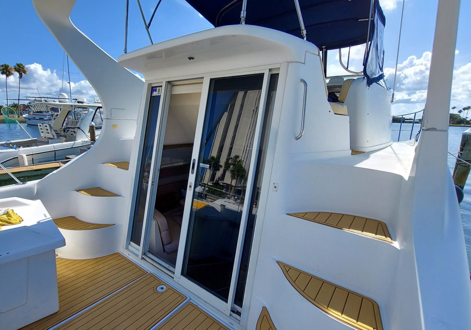 35' Carver 350 Mariner for Sale | Motor Yachts | Life Is Swell 2780830 ...