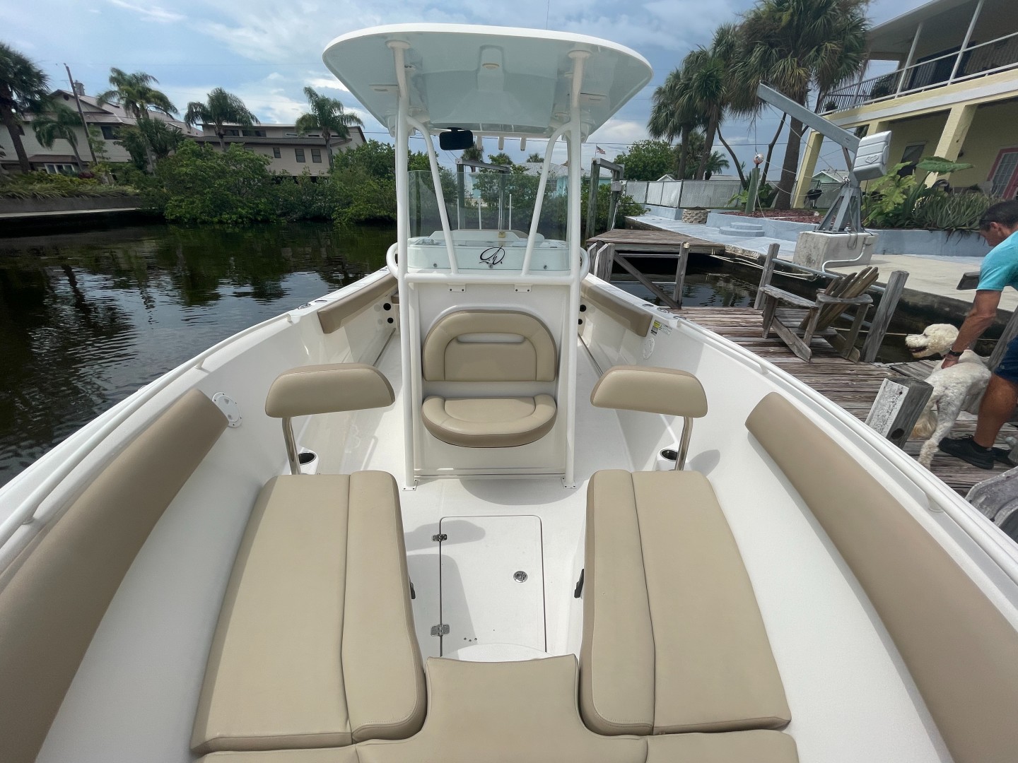 24' 2017 Sailfish 242CC | Tampa Yacht Sales
