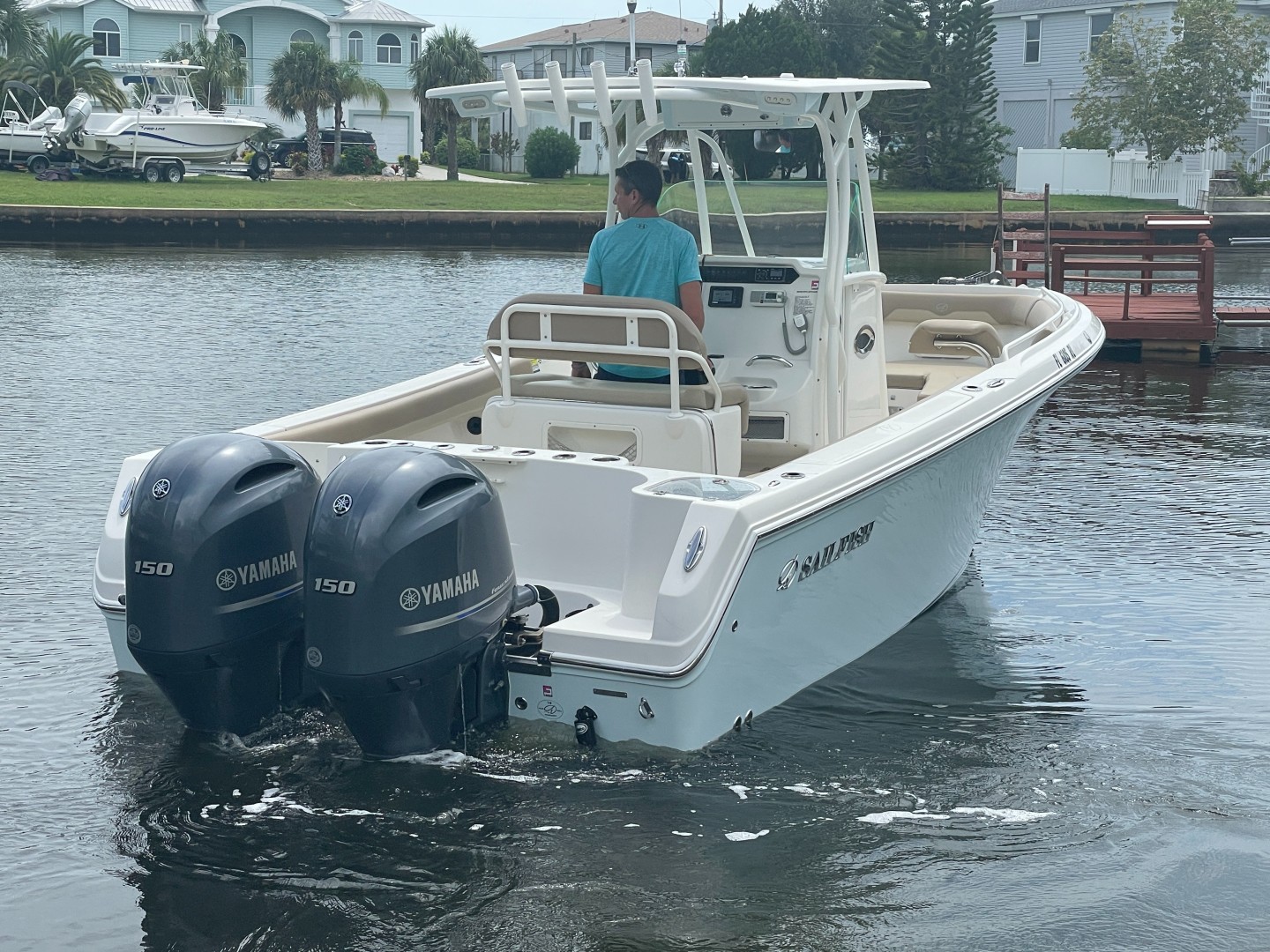 24' 2017 Sailfish 242CC | Tampa Yacht Sales