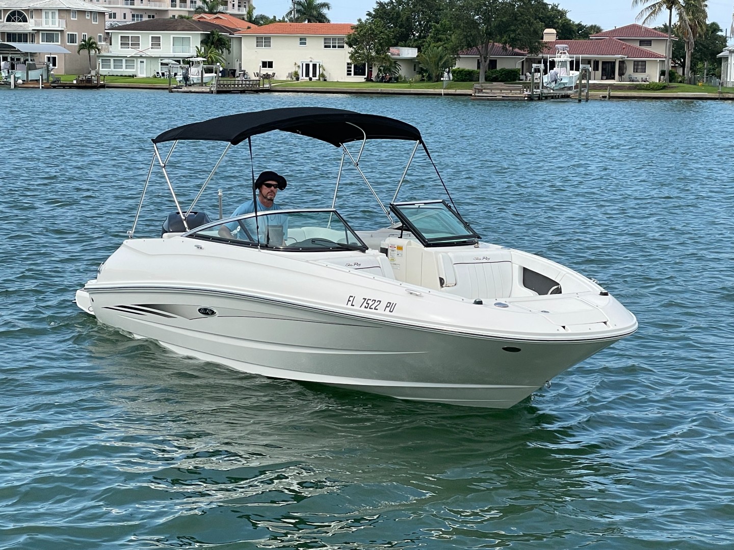 24' 2014 Sea Ray 240 SD-OB | Tampa Yacht Sales