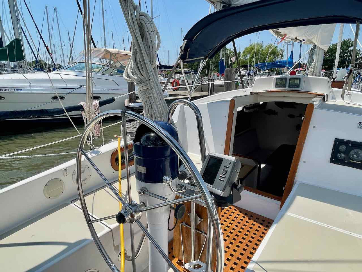 35' Bristol 35.5C for Sale | Sloop | Extravagance 2781614 | Curtis ...