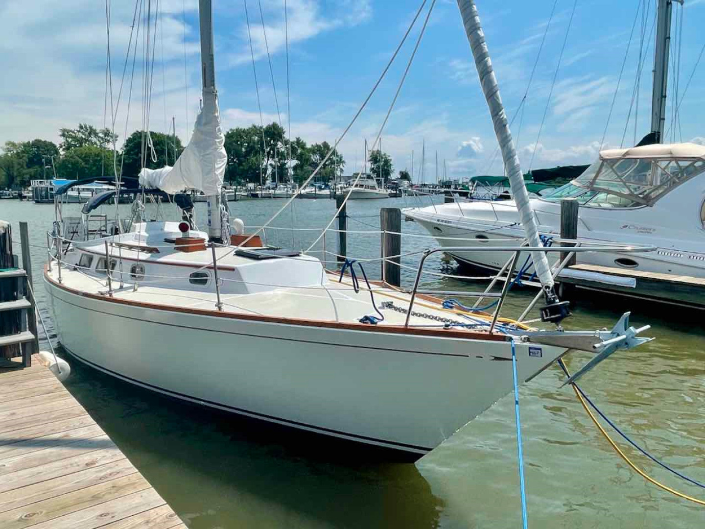 35' Bristol 35.5C for Sale | Sloop | Extravagance 2781614 | Curtis ...