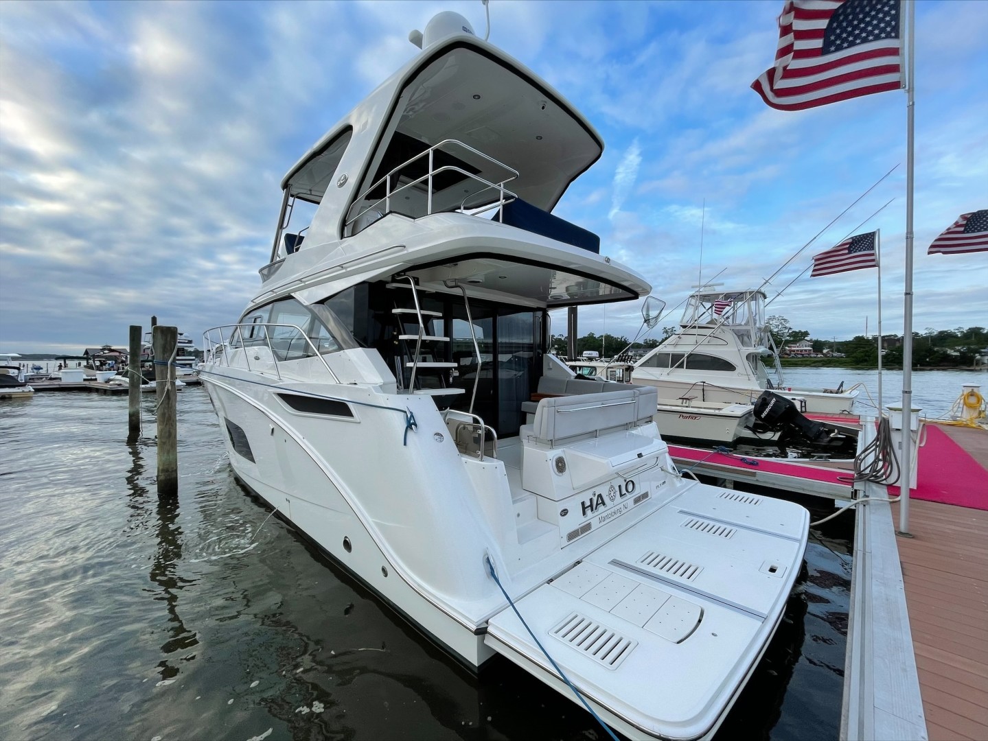 2017 Sea Ray 46 Fly Yacht For Sale | Ha Lo | SI Yachts