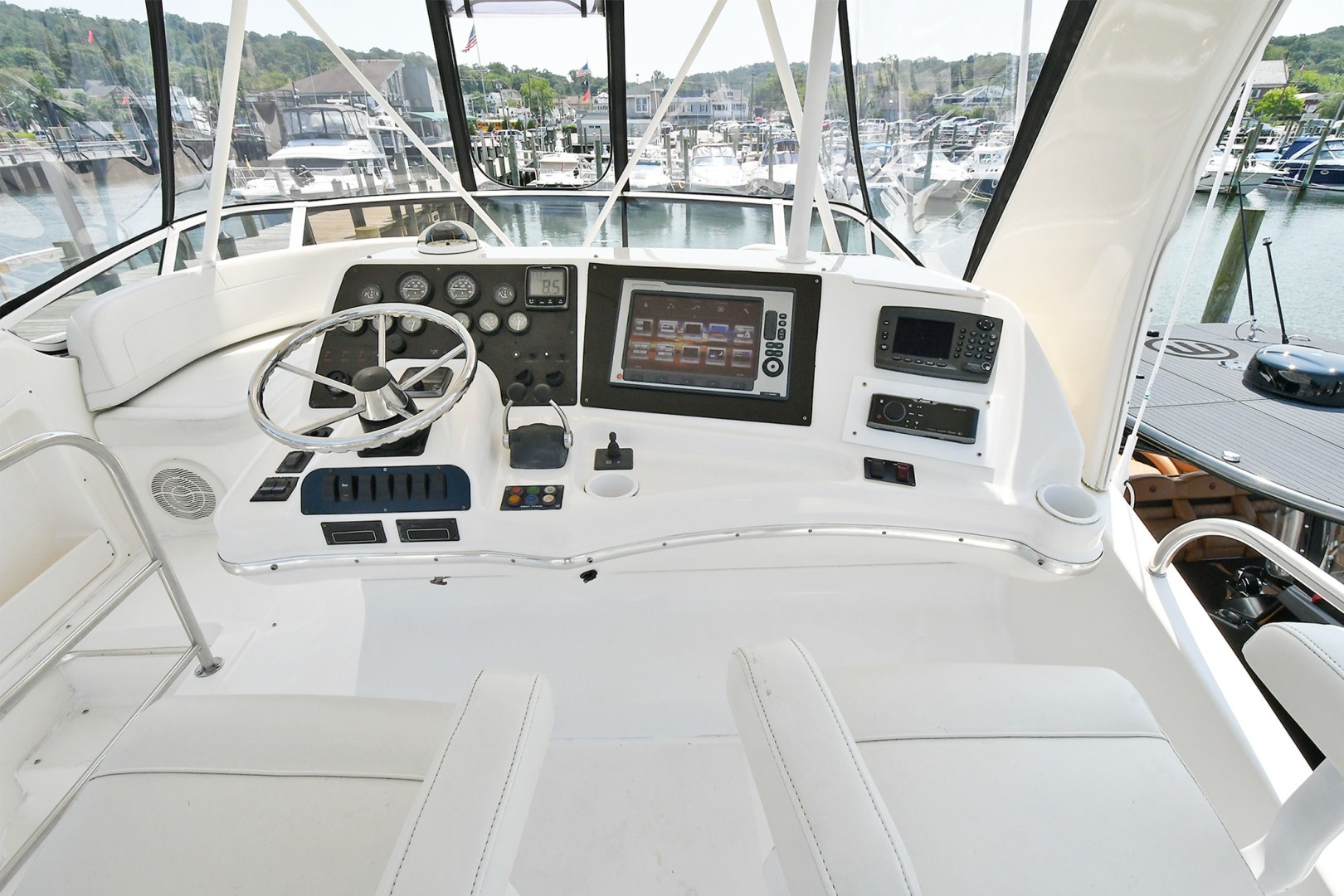 2001 Silverton 42 Convertible Yacht For Sale | KAZ | SI Yachts