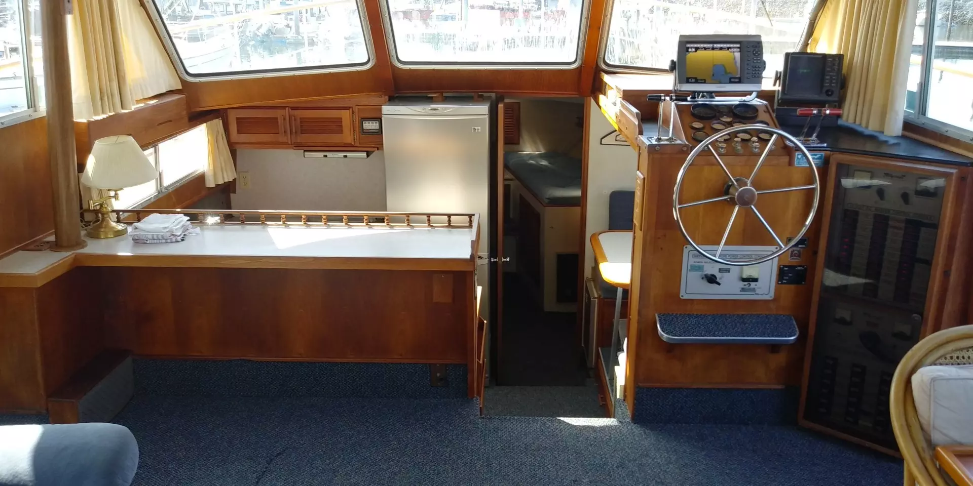 1977 Tollycraft 48 Cockpit Motor Yacht 48' Yacht For Sale | DISCOVERY ...