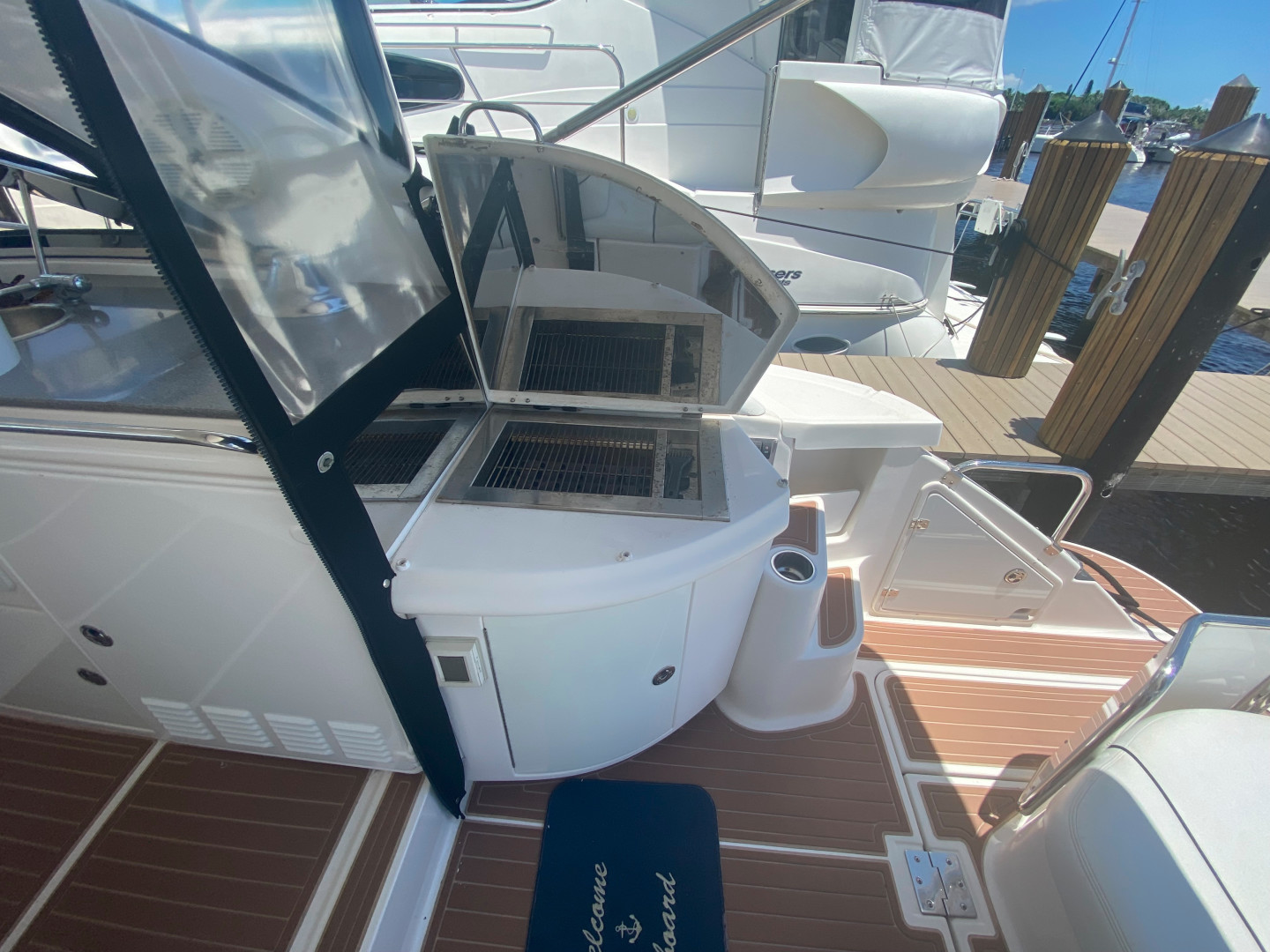 44' Regal Commodore 4460 for Sale | Motor Yachts | Nauti Gurl | Curtis ...