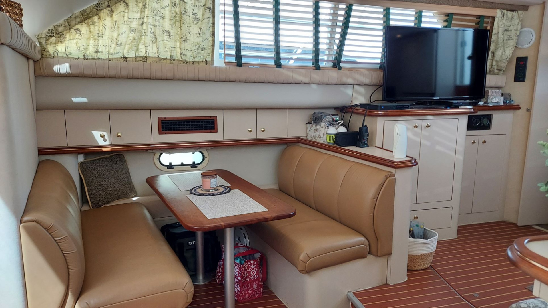 37' Cruisers Yachts 3750 for Sale | Motor Yachts | Memory Maker 2782403 ...