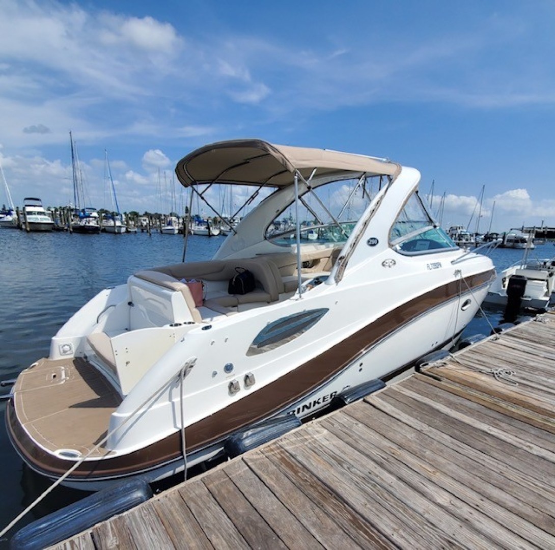 31' 2013 Rinker 290 Express Cruiser | Tampa Yacht Sales