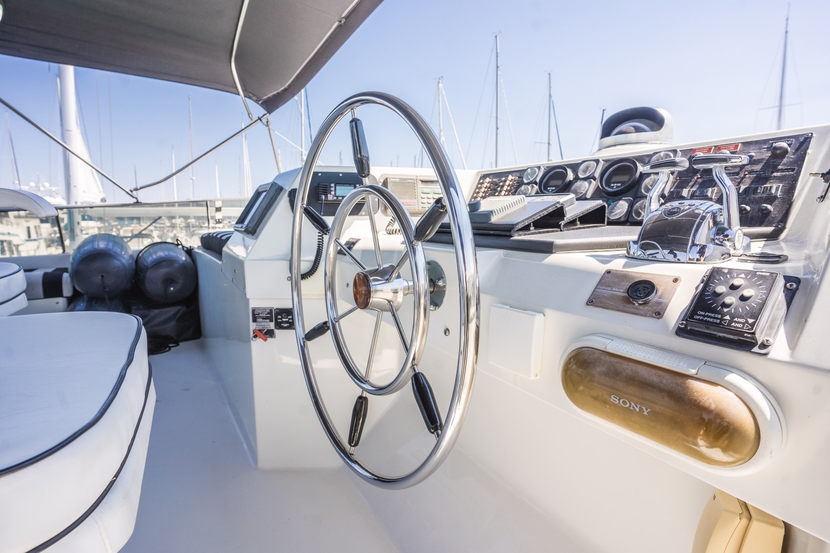 1992 Tollycraft 57 57' Yacht For Sale | KEMOSABE | Seattle Yachts