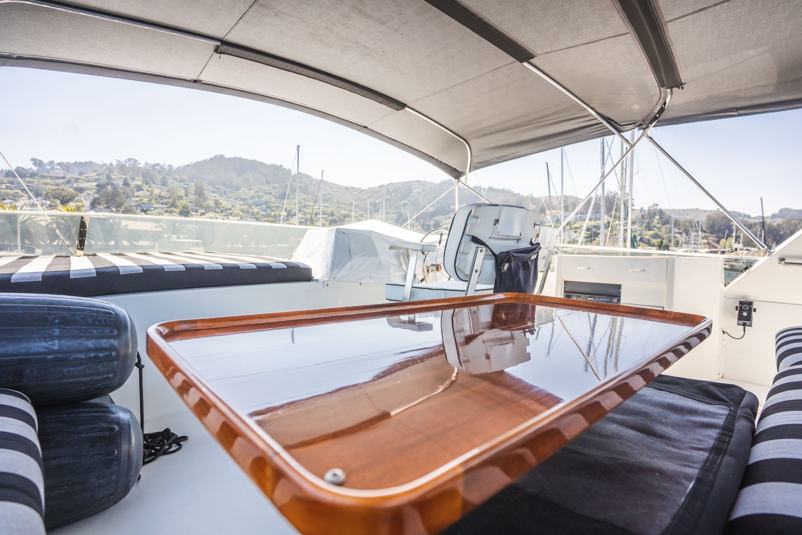 1992 Tollycraft 57 57' Yacht For Sale | KEMOSABE | Seattle Yachts