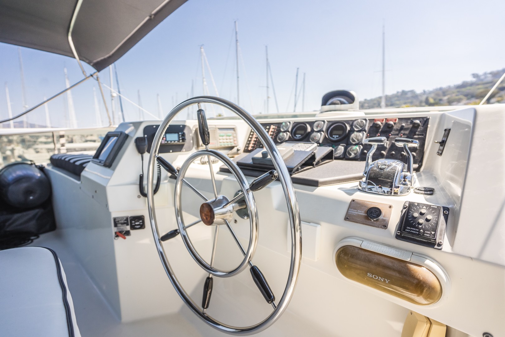 1992 Tollycraft 57 57' Yacht For Sale | KEMOSABE | Seattle Yachts
