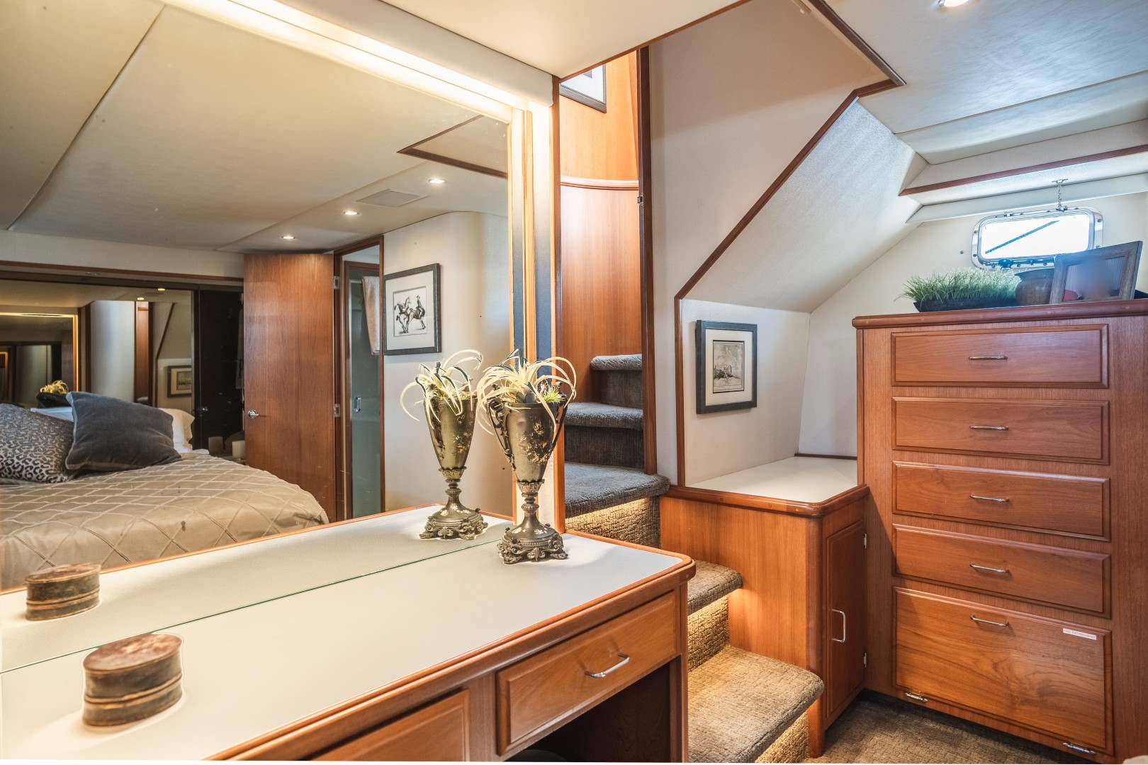1992 Tollycraft 57 57' Yacht For Sale | KEMOSABE | Seattle Yachts