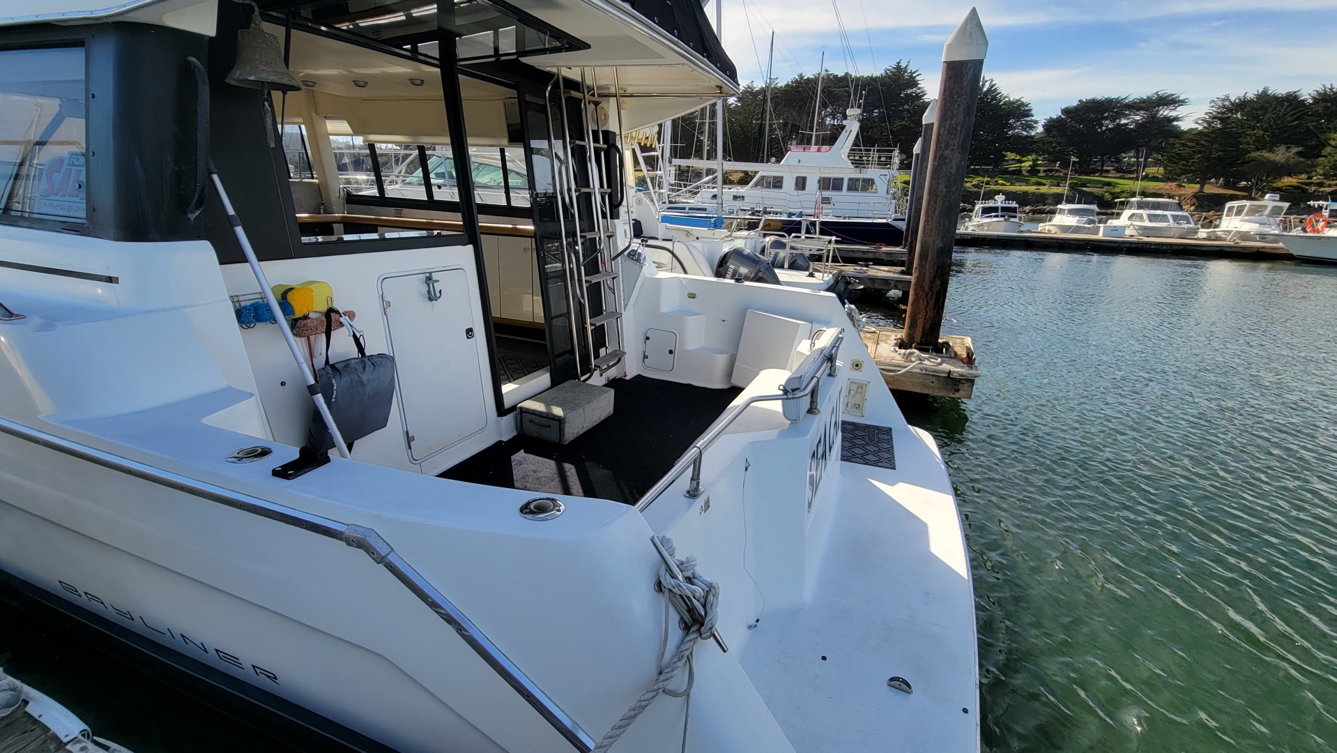 1993 Bayliner 4388 Motoryacht 43' Yacht For Sale | SEA CAT | Seattle Yachts