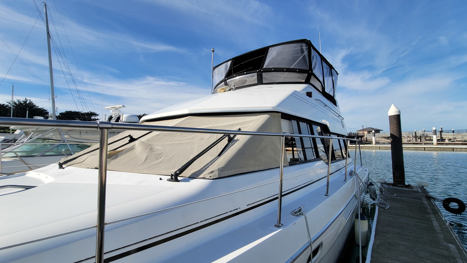 1993 Bayliner 4388 Motoryacht 43' Yacht For Sale | SEA CAT | Seattle Yachts