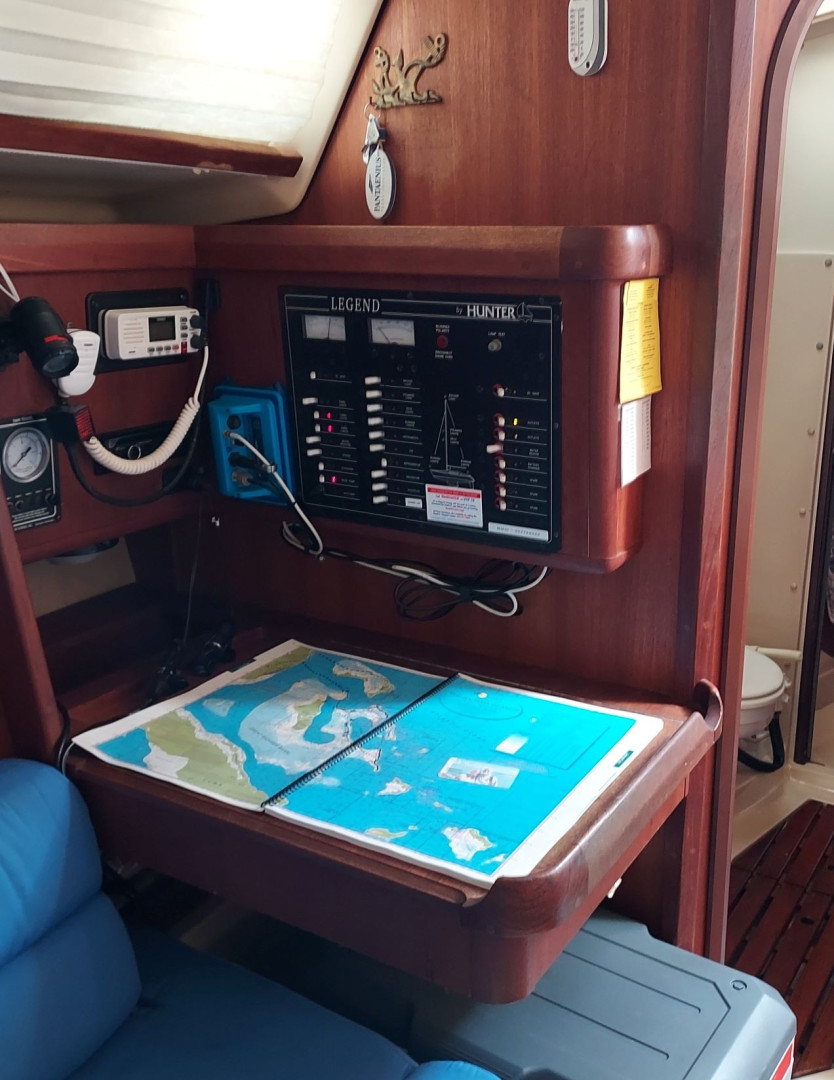 37' Hunter Legend 37.5 for Sale | Sloop | All In 2783943 | Curtis ...