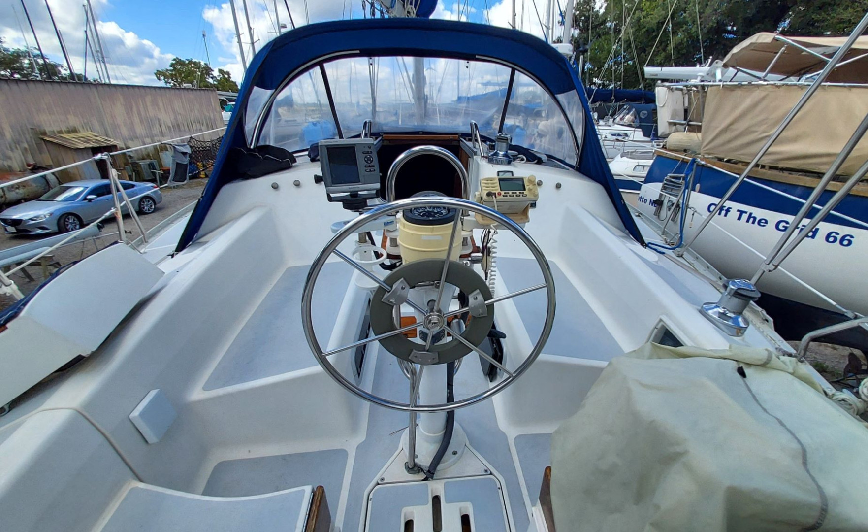 37' Hunter Legend 37.5 for Sale | Sloop | All In 2783943 | Curtis ...