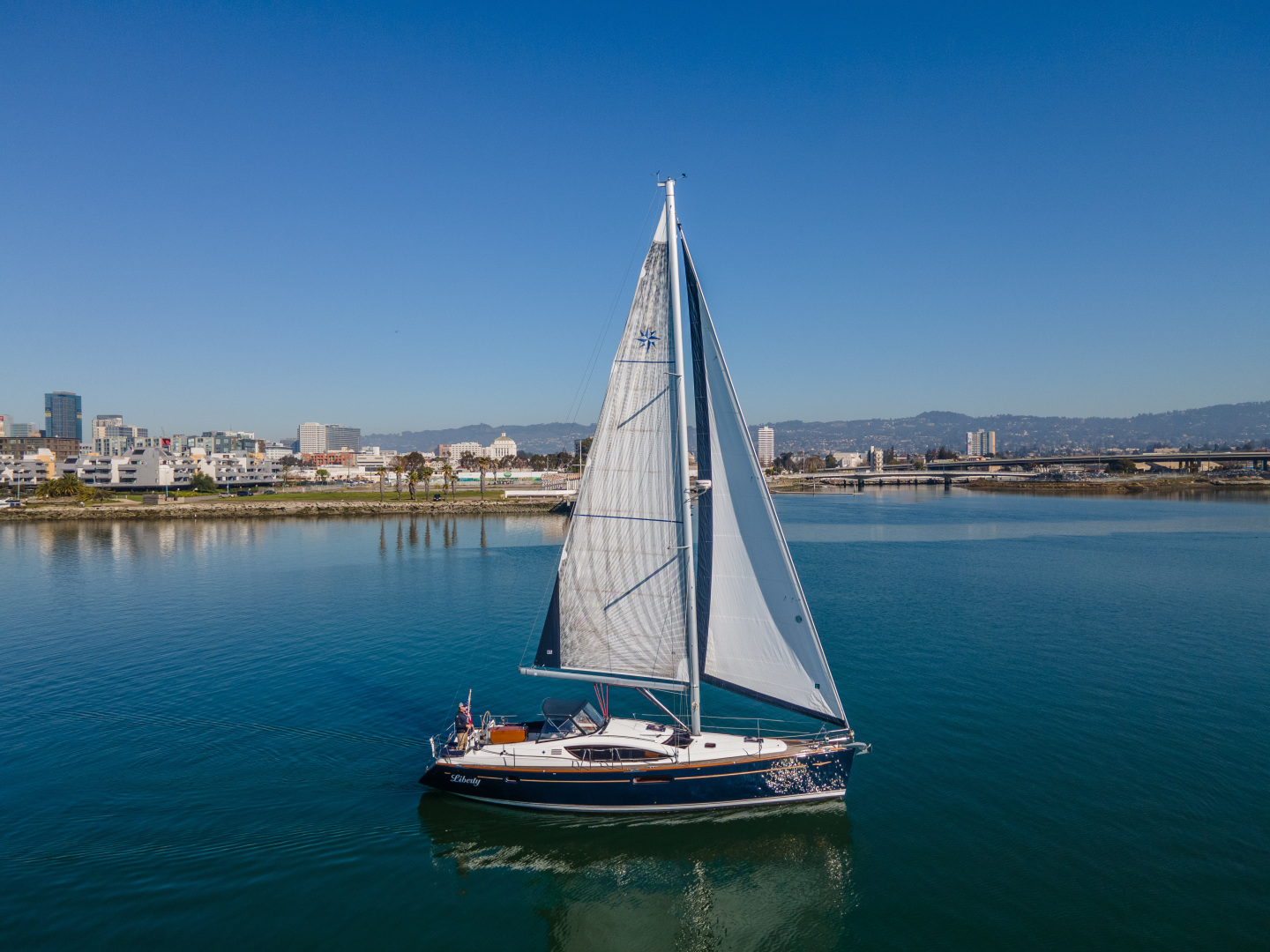 2008 Jeanneau 45 DS 45' Yacht For Sale | LIBERTY | Seattle Yachts