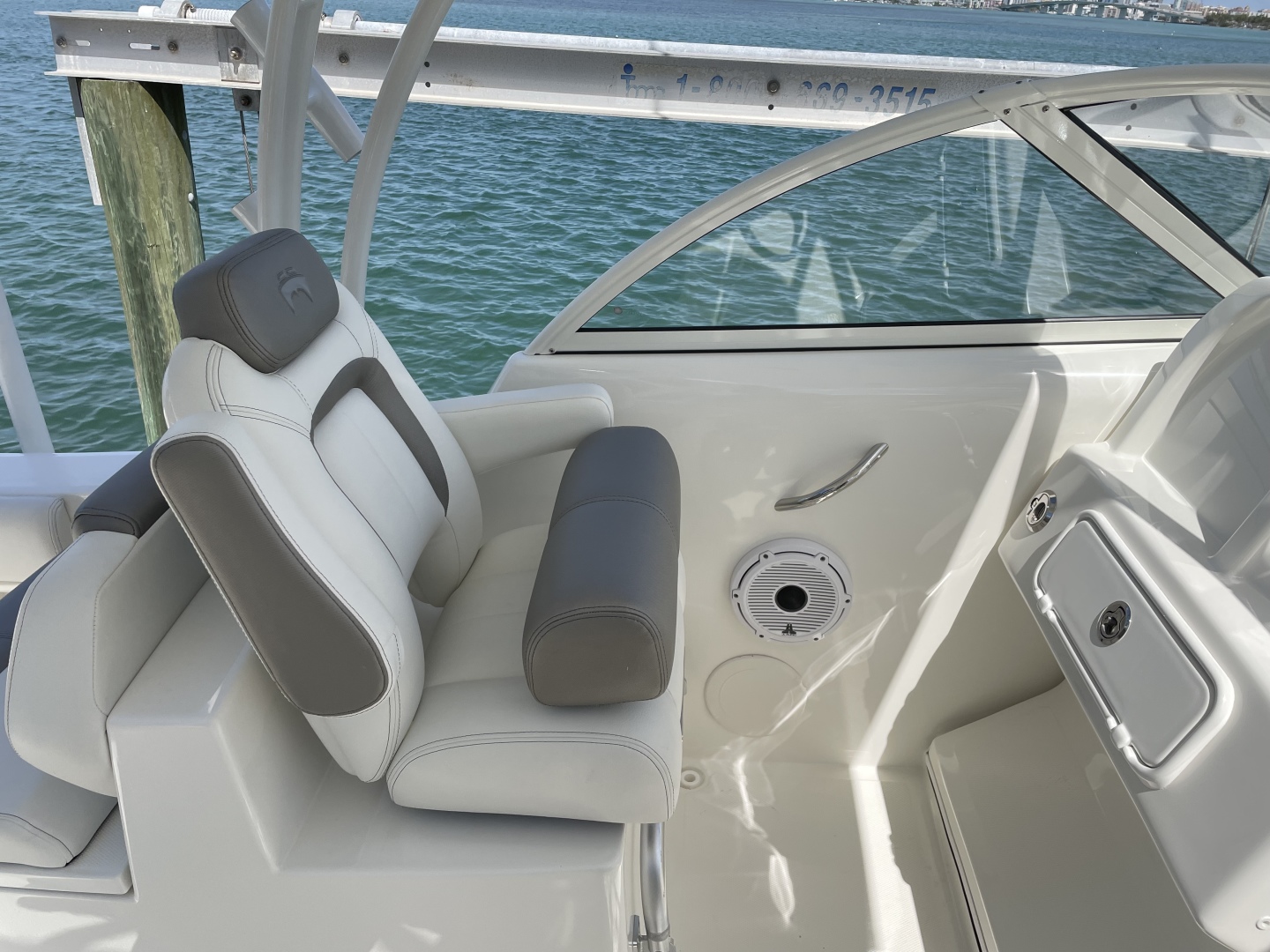 25' World Cat 255DC for Sale | Motor Yachts | 2787280 | Curtis Stokes ...