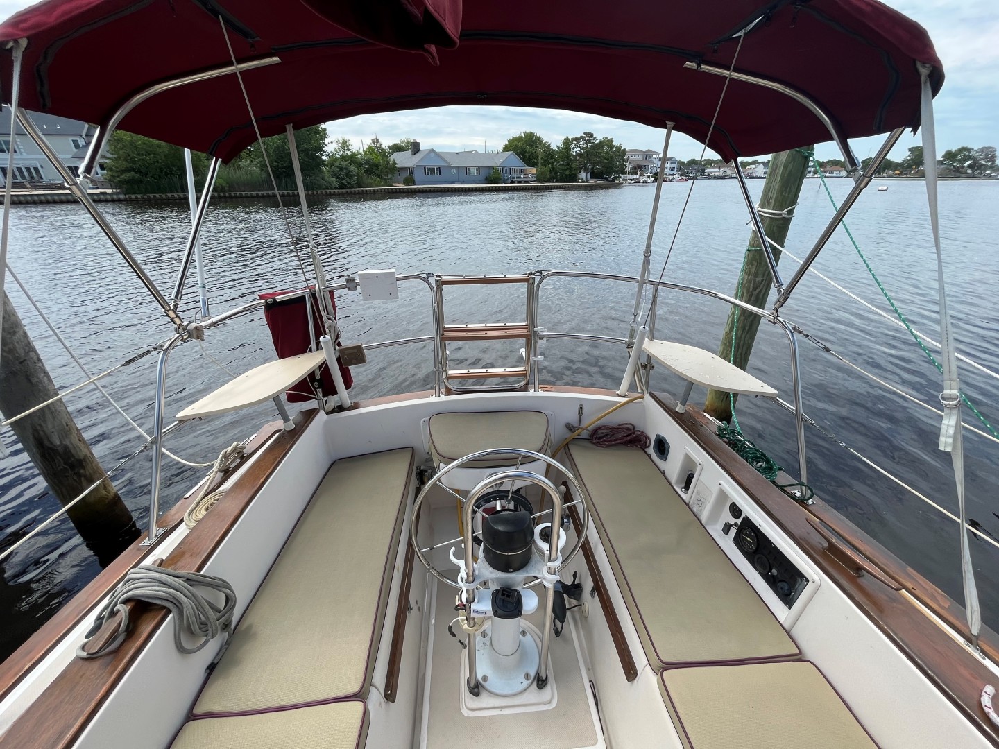 1986 Island Packet 27 for sale