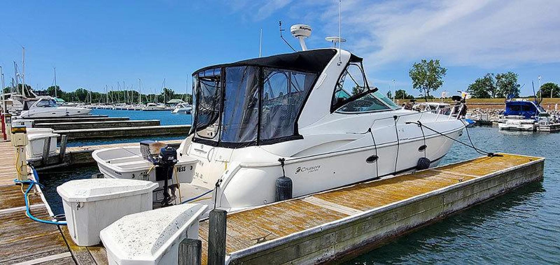 37' Cruisers Yachts 3772 for Sale | Express Cruiser | Field Trip ...
