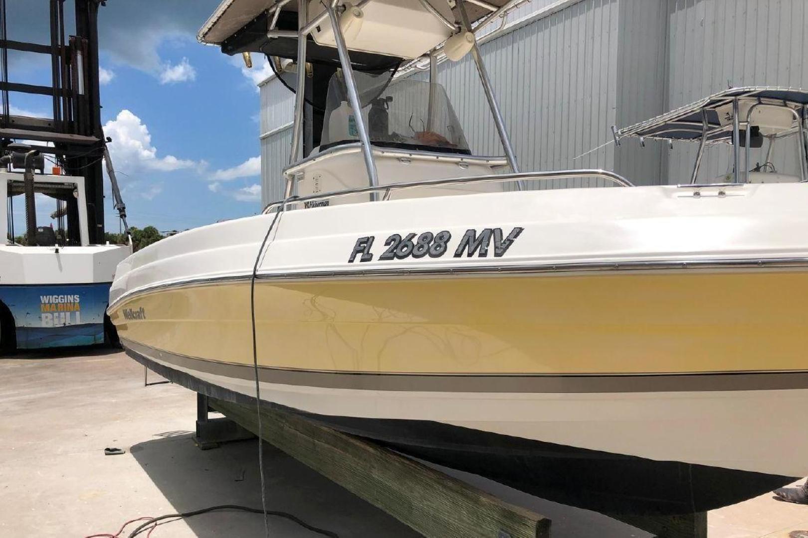 2005 Wellcraft 212 Fisherman