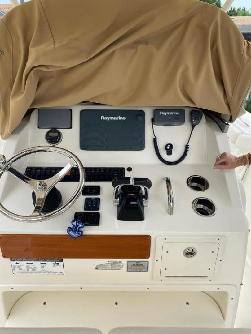 28' 2014 Pursuit S280 | Tampa Yacht Sales