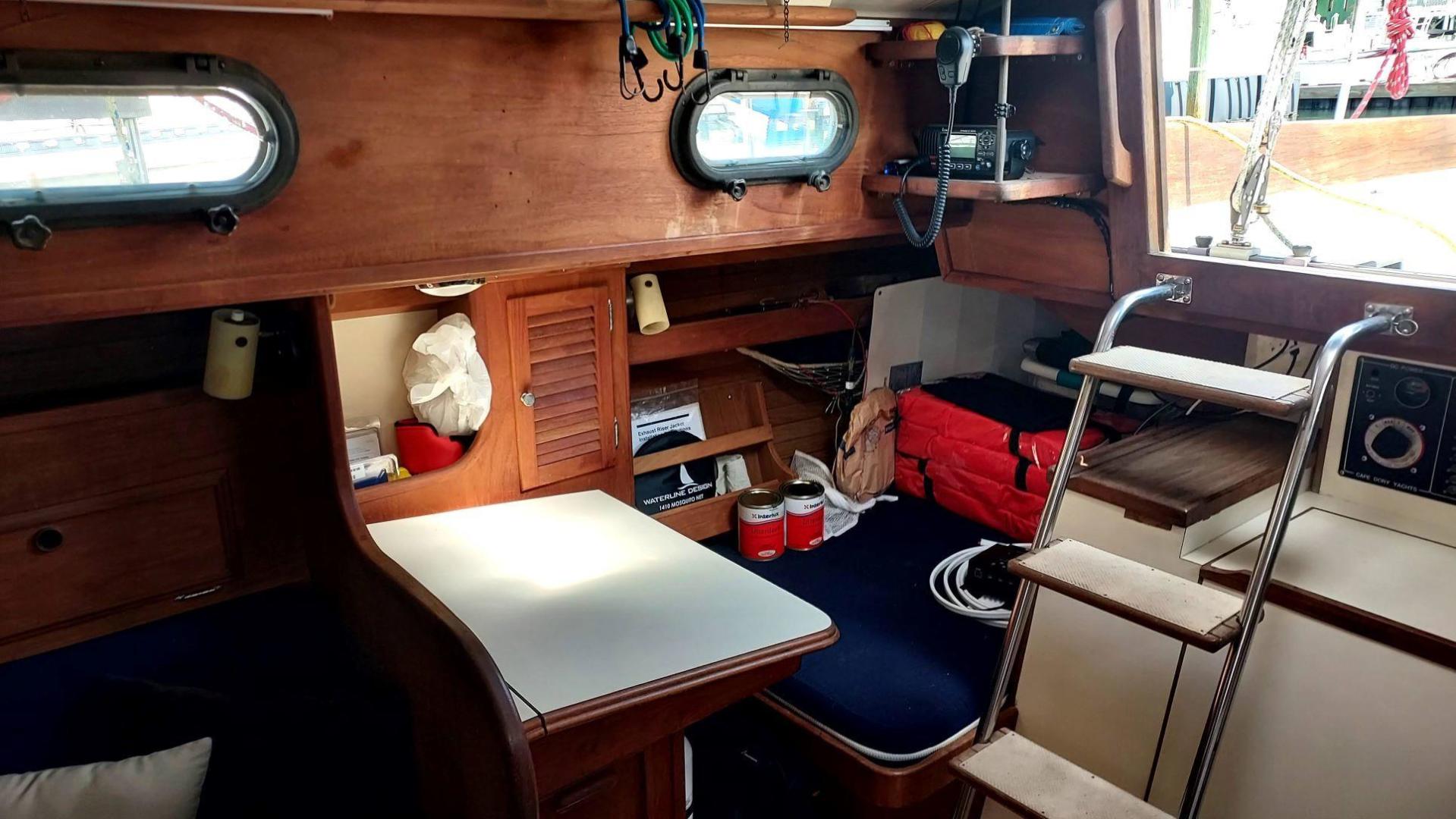 33' Cape Dory 33 for Sale | Cruisers | Edelweiss 2792122 | Curtis Stokes Yacht Brokerage